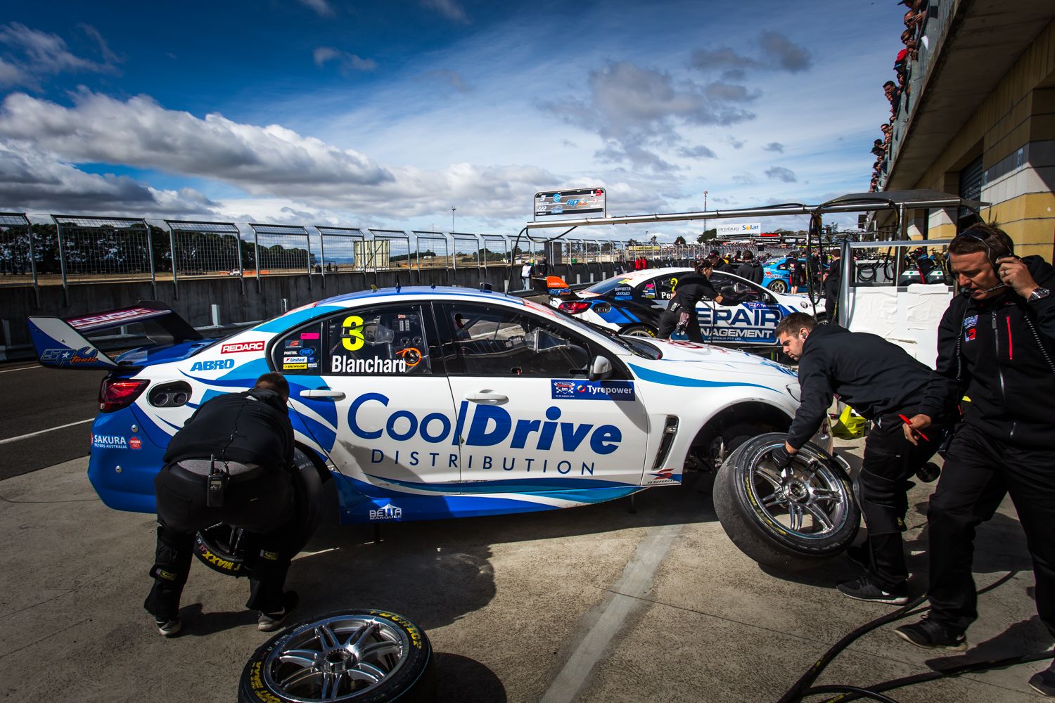CoolDrive Auto Parts | A Quick Look at the Team CoolDrive V8 Supercar